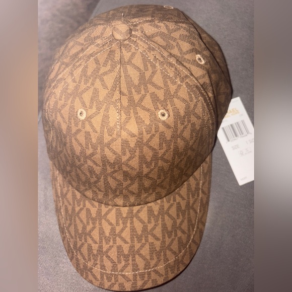 Michael Kors Collection | Accessories | Michael Kors Signature Cap ...